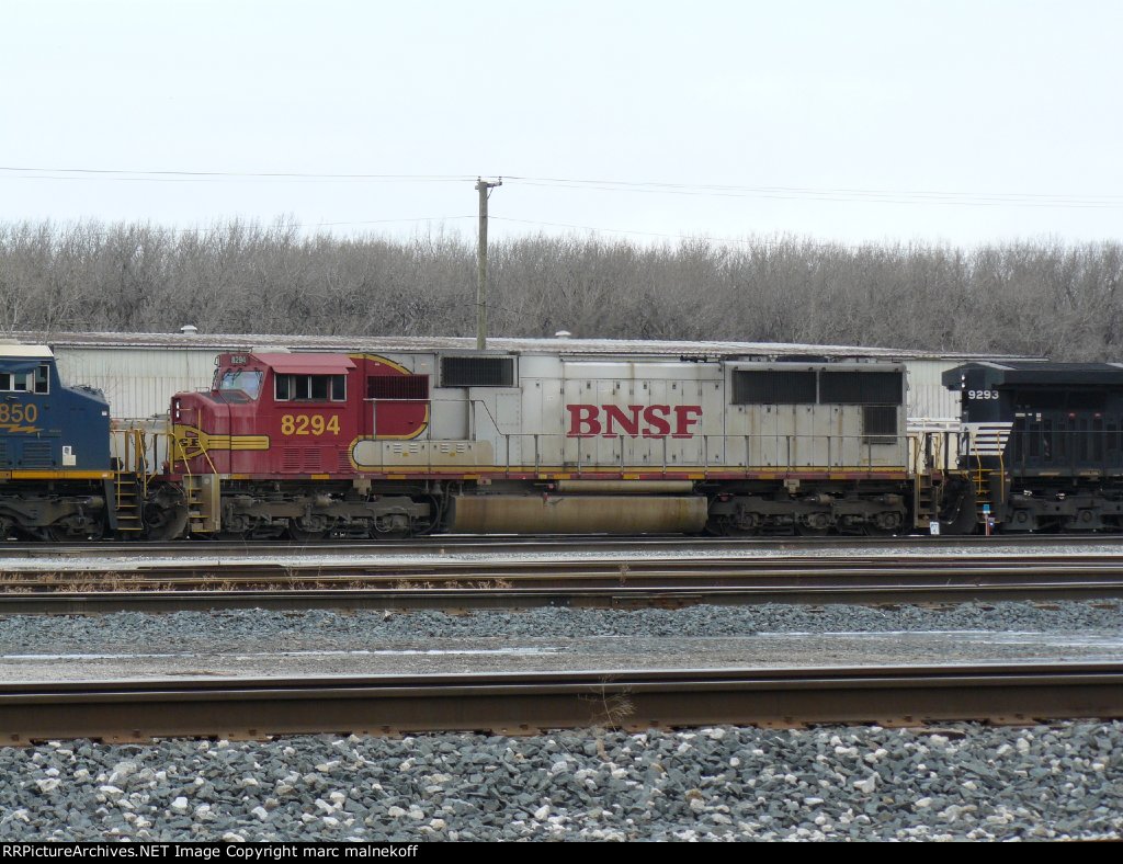 BNSF 8294
